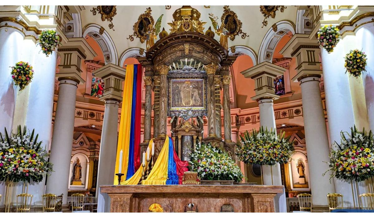 Nueva ley reconoce a la Virgen de Chiquinquirá, patrona de Colombia ...