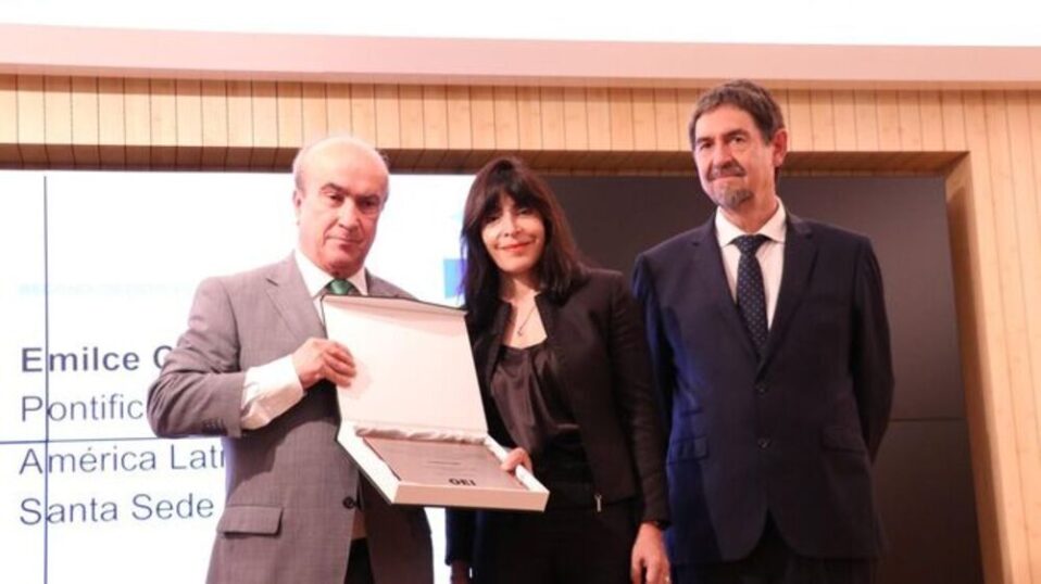 Emilce Cuda, premiada por la Organización de Estados Iberoamericanos ...